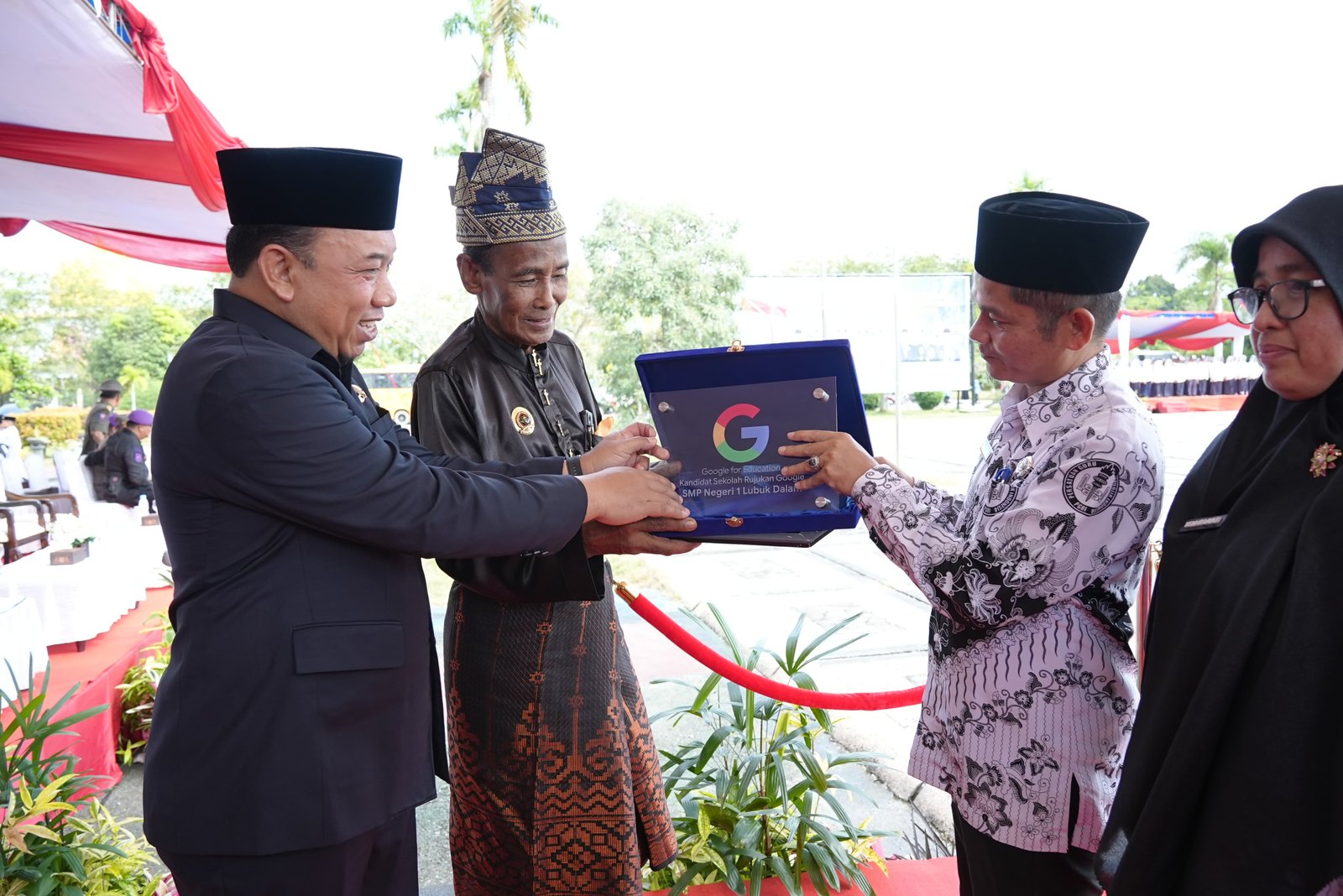 Empat Sekolah di Kabupaten Siak Jadi Kandidat Sekolah Rujukan Google. - Thilasia.id